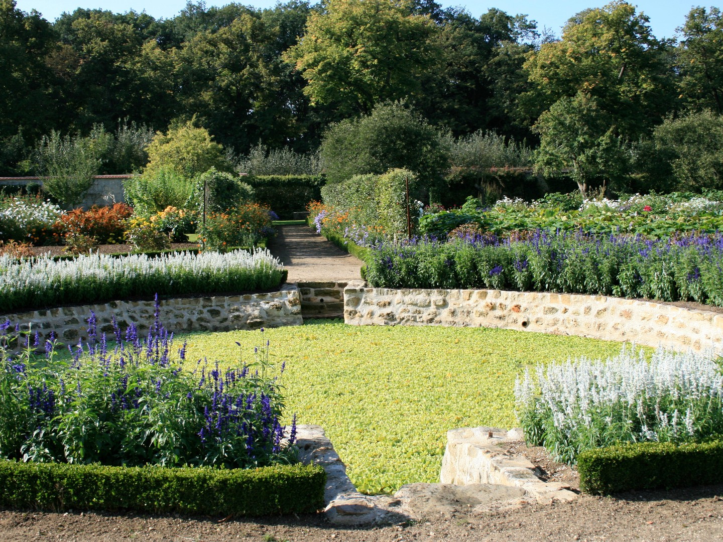 Potager fleuri de Saint-Jean de Beauregard - Beaux jardins et Potagers